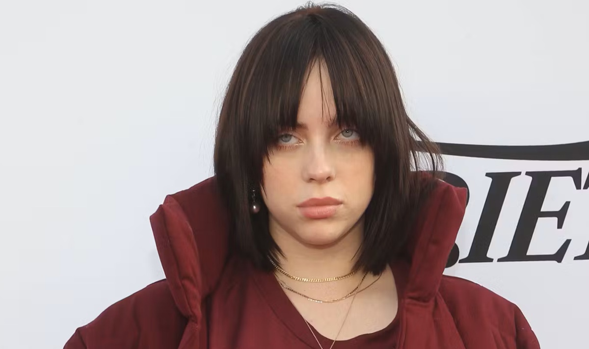Billie Eilish odhaluje 3D koncertní film s Jamesem Cameronem