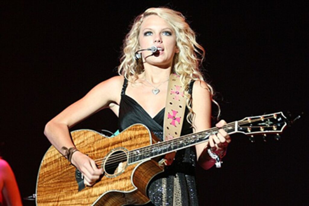 Taylor Swift přepsala historii. Její majetek dosáhl 2 miliard dolarů